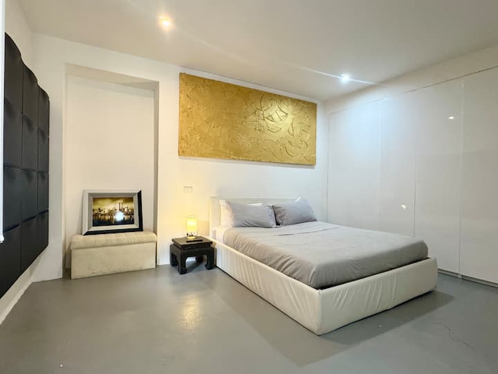 Modern Flat Near Egyptian Museum | City Centre - Turin