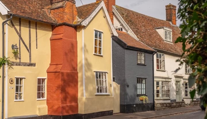 Romantic Grade Ii Cottage - Framlingham