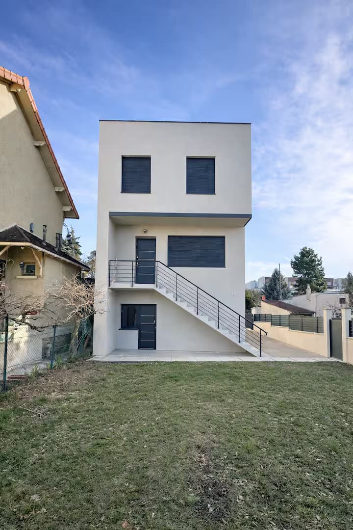Grande Maison +T2 Inclus 14 Personnes Proche Paris - Malakoff
