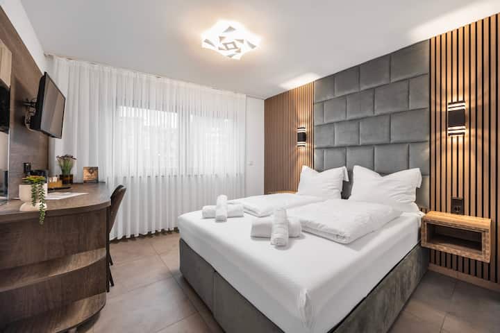 Doppelzimmer Im Neubau-hotel In Lich - Giessen
