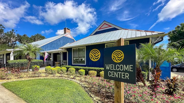 Cottage With Resort Amenities - Lochloosa Lake, FL