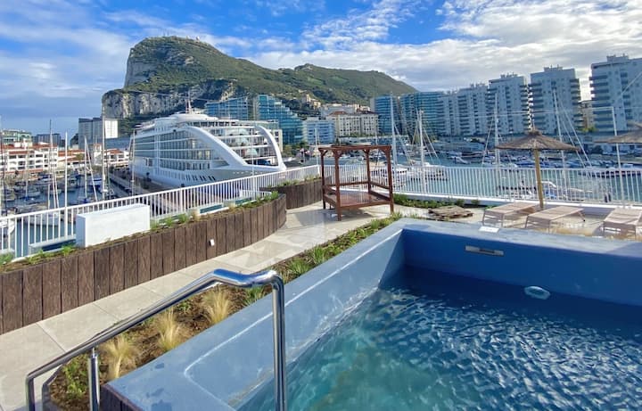 Luxury Marina Resort | Rock Views & Pools - Gibraltar