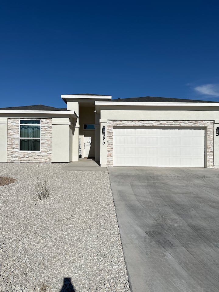 Brand New House - Carlsbad, NM