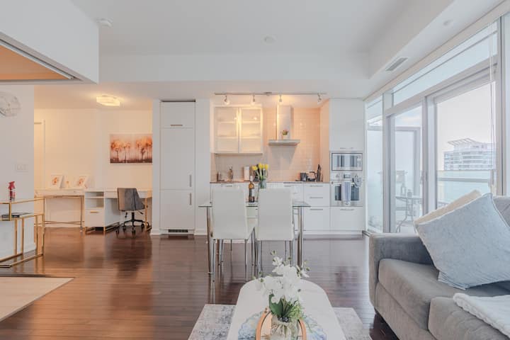 Ninoc Place - Toronto