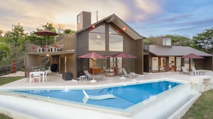Hillside Sanctuary With Pool & Sunset Sea Views. - Vieques