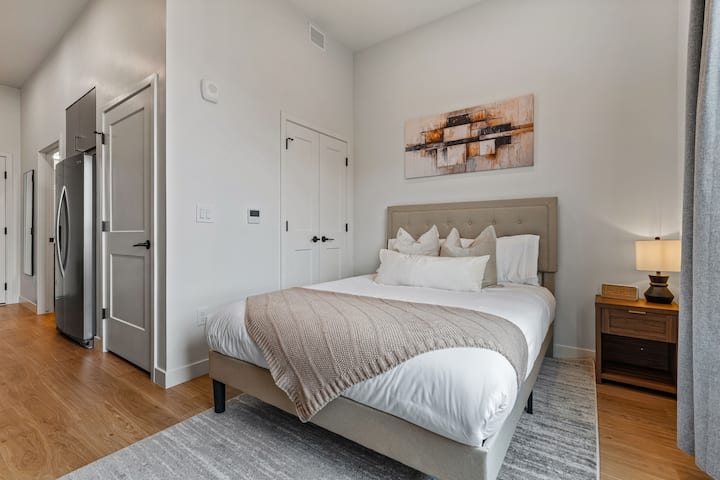 Dt+parking+w/d | Close To Airport & Delta Center - Salt Lake City, UT