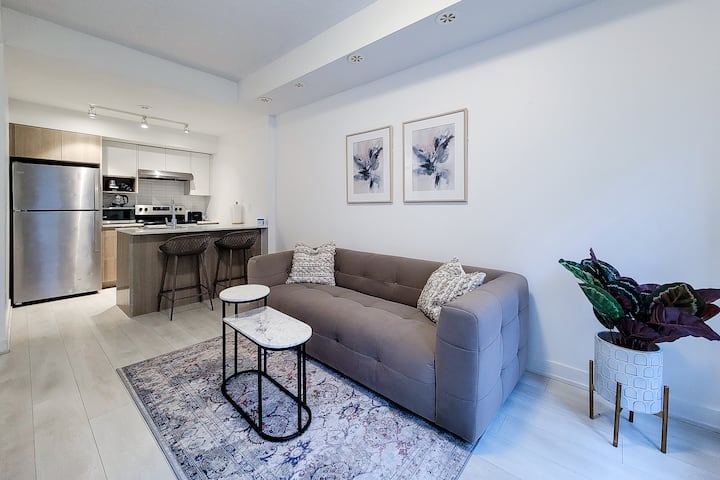 Modern 1br Townhouse In Aldershot – Cozy & Private - Burlington