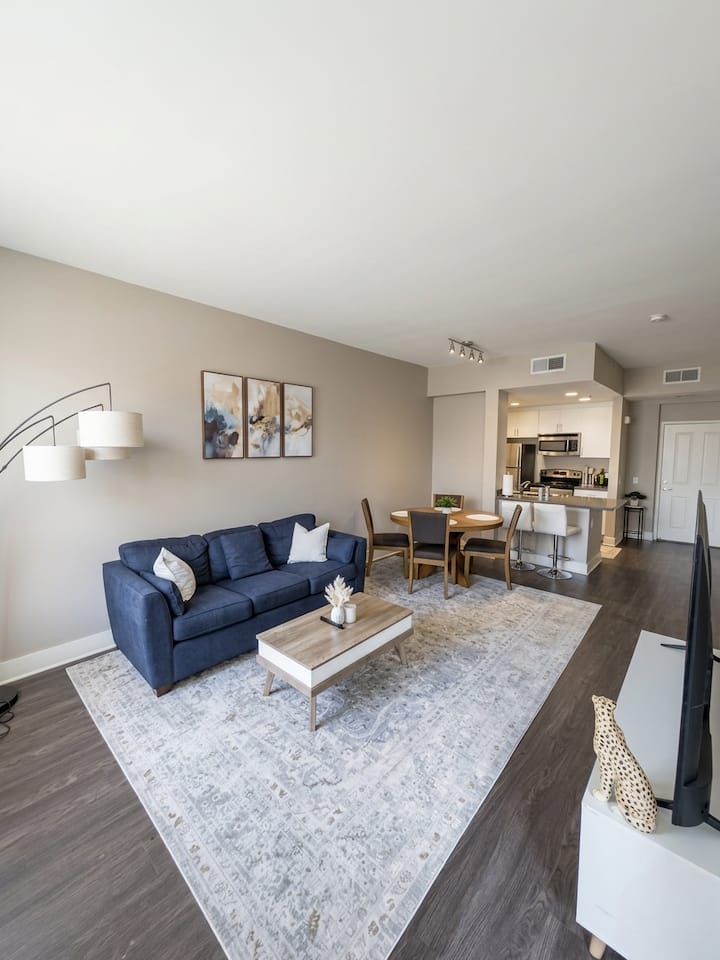 Cozy Santa Monica Apartment • Prime Location - Venice Beach, CA