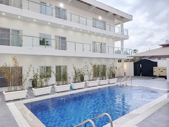 Studio Meublé Avec Piscine - Pointe-Noire