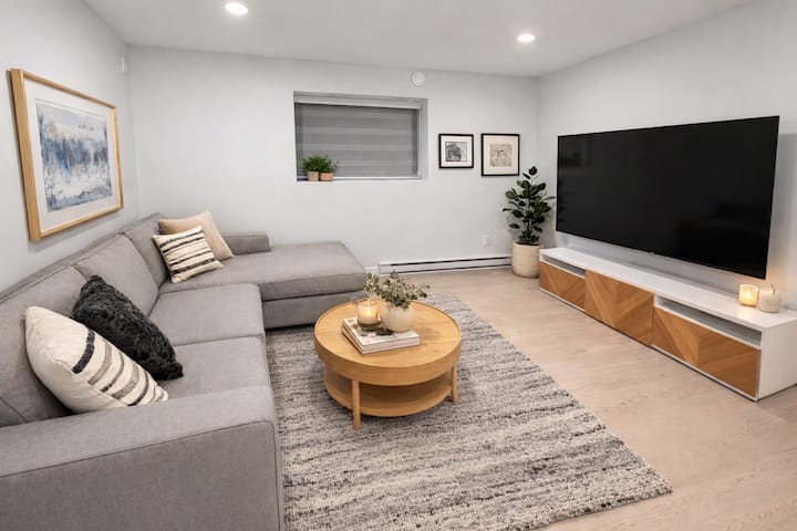 Modern Guest Suite 1 King Bed Langley Event Centre - Langley