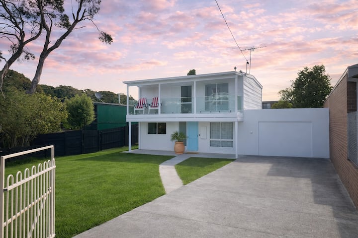 Palms On Preston | 3br Mediterranean Retreat - Sorrento