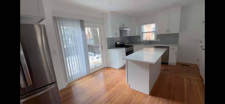 Traveler's Dream Home - Cambridge