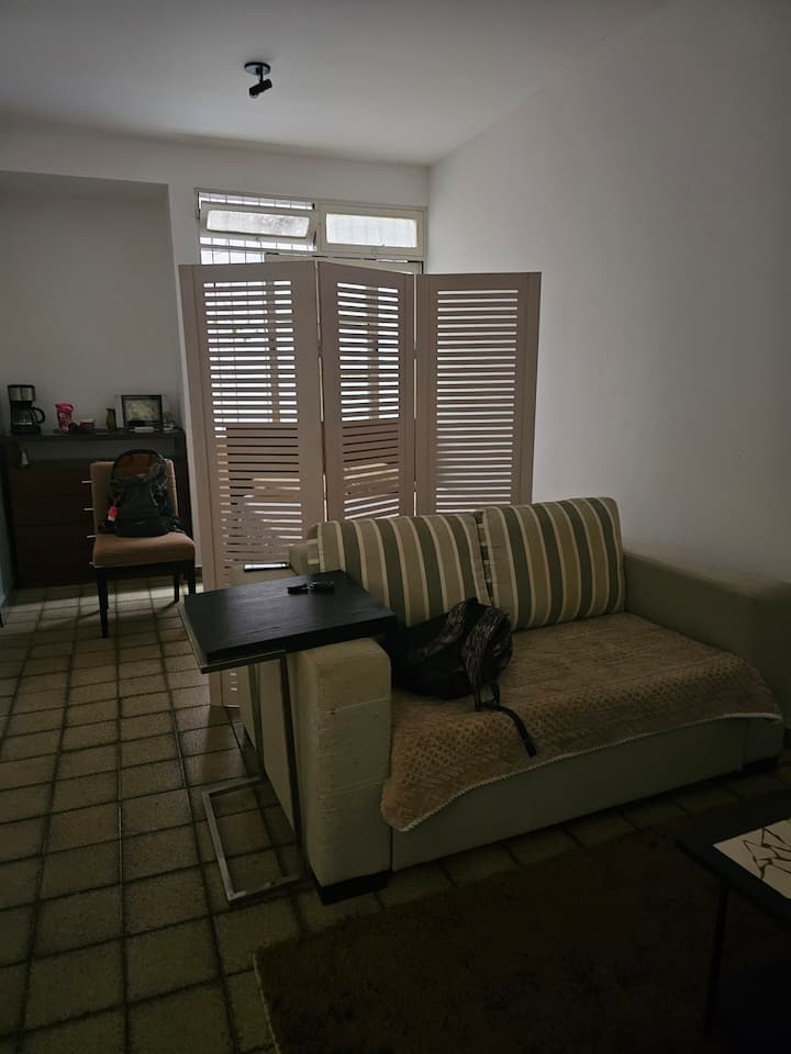 Apartamento Quarto E Sala Localização Privilegiada - Juiz de Fora