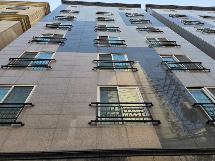 Aini House,  도심 속 조용하고 편리한 숙소 - Suwon-si