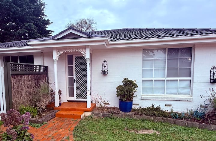 The School House - Mornington