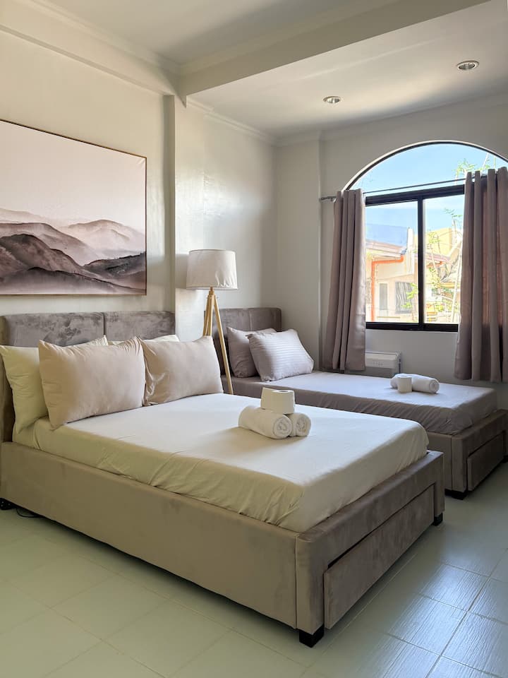 Mi Casa Guadalupe | Spacious 2br Set Up (5-9 Pax) - Cebu City