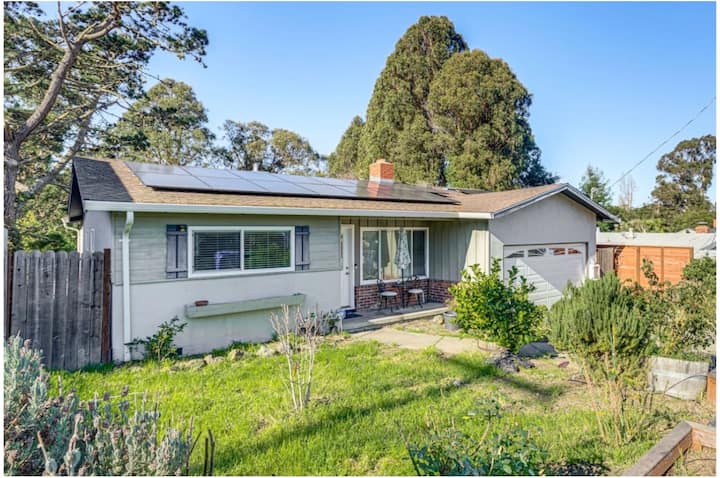 Cozy Home With A Beautiful View! - Kensington, CA