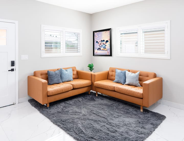 Newly Built Guesthouse In Prime Oc Location! - Santa Ana, CA