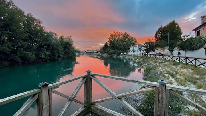 Riverside Private Room | Independent Entrance - Treviso