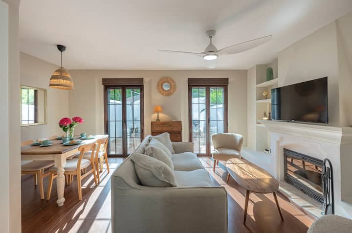 Entire 2br Home · Patio · Pool · Near Puerto Banus - Marbella