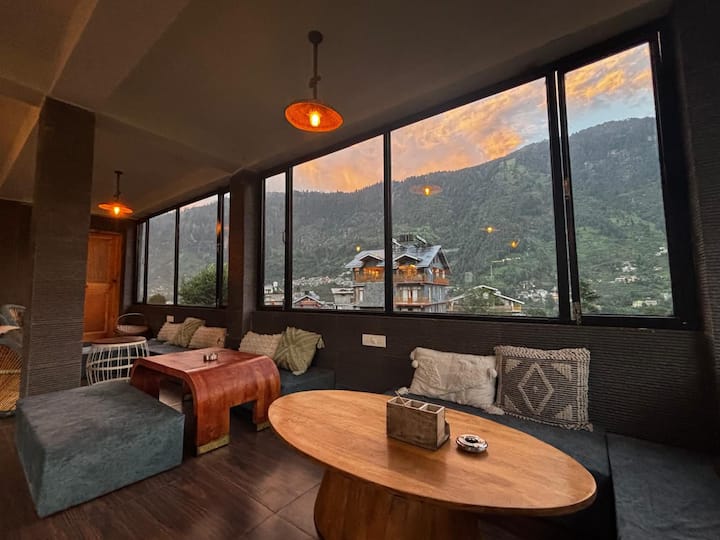 Nyra Homes In Old Manali For Families & Groups - Manali