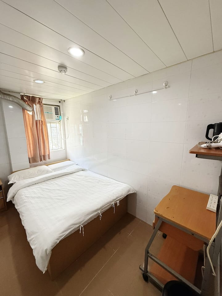 【旺角地鐵旁】獨立大床套房｜獨立衛浴｜朗豪坊旁｜購物美食地圖核心 - Hong Kong