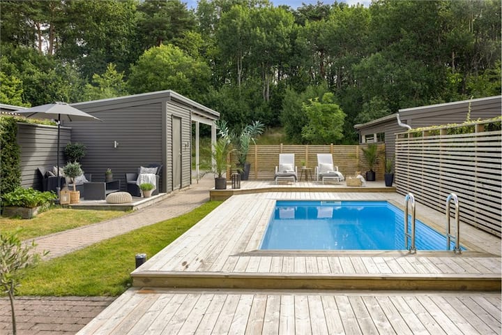 Boende Med Uppvärmd Pool I Idylliska Kungsbacka - Kungsbacka