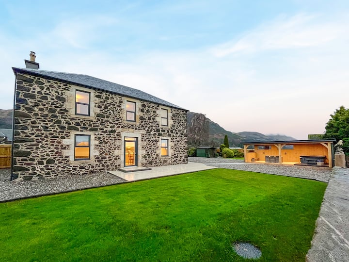 Blairmains Farmhouse - Stirling