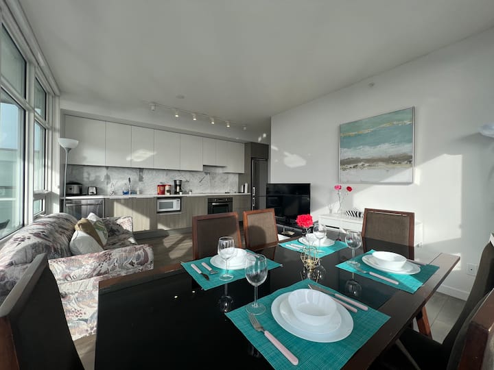 Great Location 2br&2bt Condo Burnaby Metrotwon - Burnaby