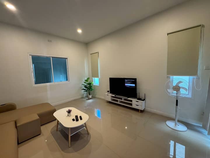 Sun-filled House With Cozy Nooks & Relaxing Vibes - San Sai District