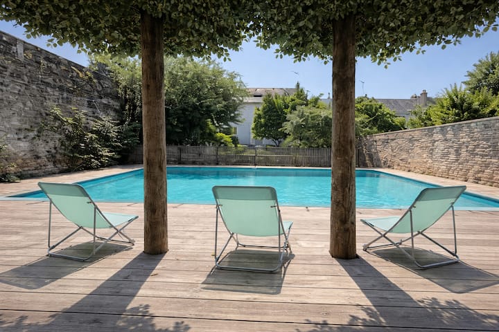 La Roche Sur Yon, Proche Plage Et Puy Du Fou - La Roche-sur-Yon