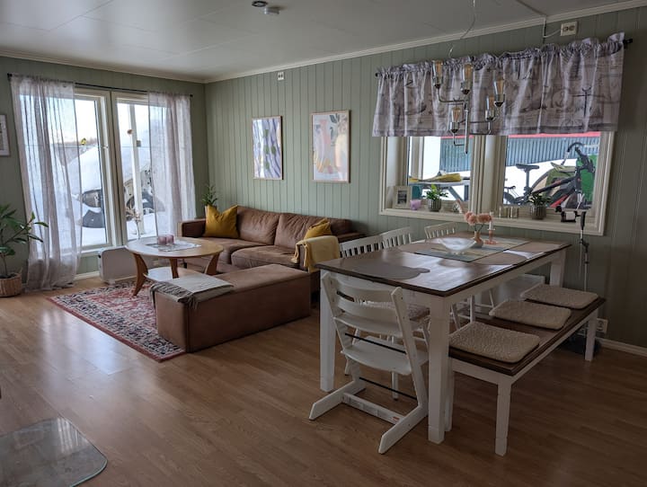 Stor Leilighet I Fantastisk Turterreng - Harstad