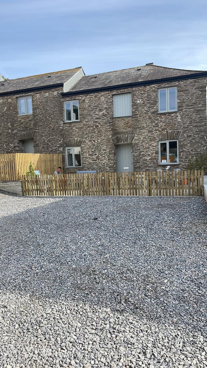 Swallow Cottage, Idyllic Contemporary Dairy Barn - Bigbury-on-Sea