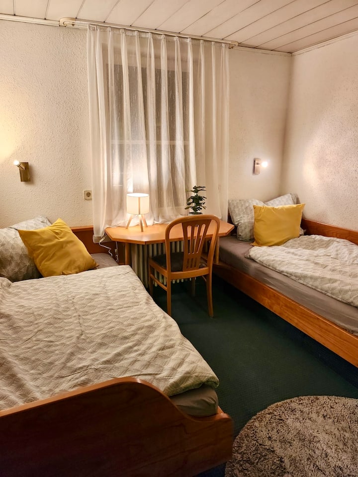Attraktives Zweibettzimmer In Top-lage - Karlsruhe
