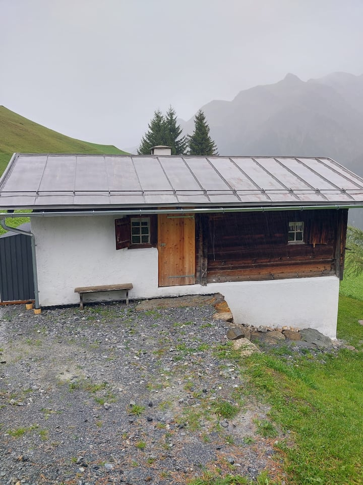 Berghütte - Natur, Ruhe & Echtes Hüttenleben - Vals