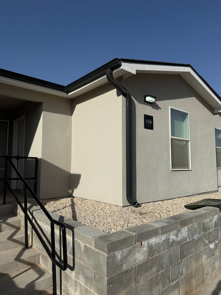 Classic Comfort In Unit A - Carlsbad, NM