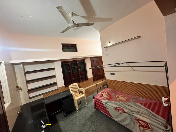 Nice Home Escape - Hubli