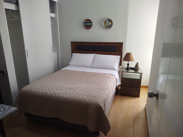 Habitación C/wifi Rapido/zona Trabajo/tv - Pérou