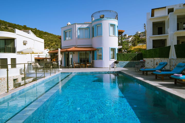 Villa Gülnihal 6+2 Kişilik - Ova