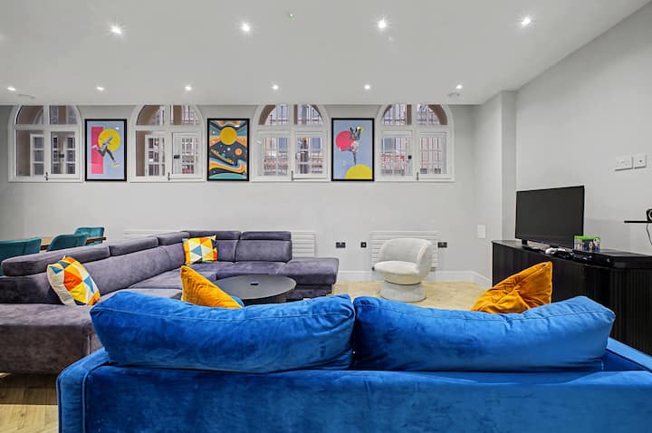 Stylish 5br Jewellery Quarter Duplex | Sleeps 14 - Birmingham