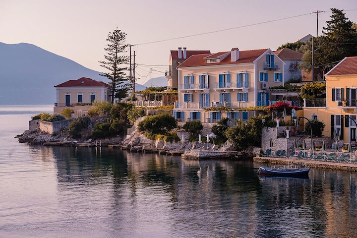 Modern Three Bed Bayside Loft With Sea Access - Fiskardo