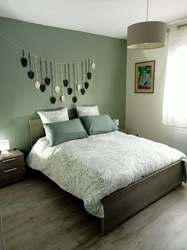 Appartement De 43m2, Dans Résidence Privée - Chantilly