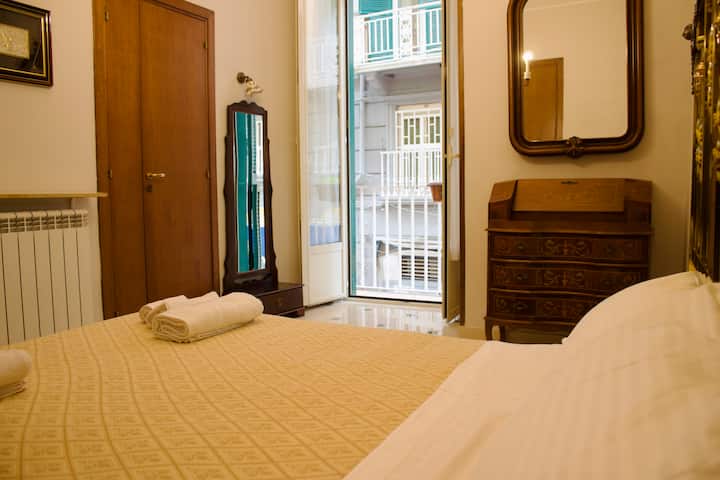 L’angolo Di Dante - Naples