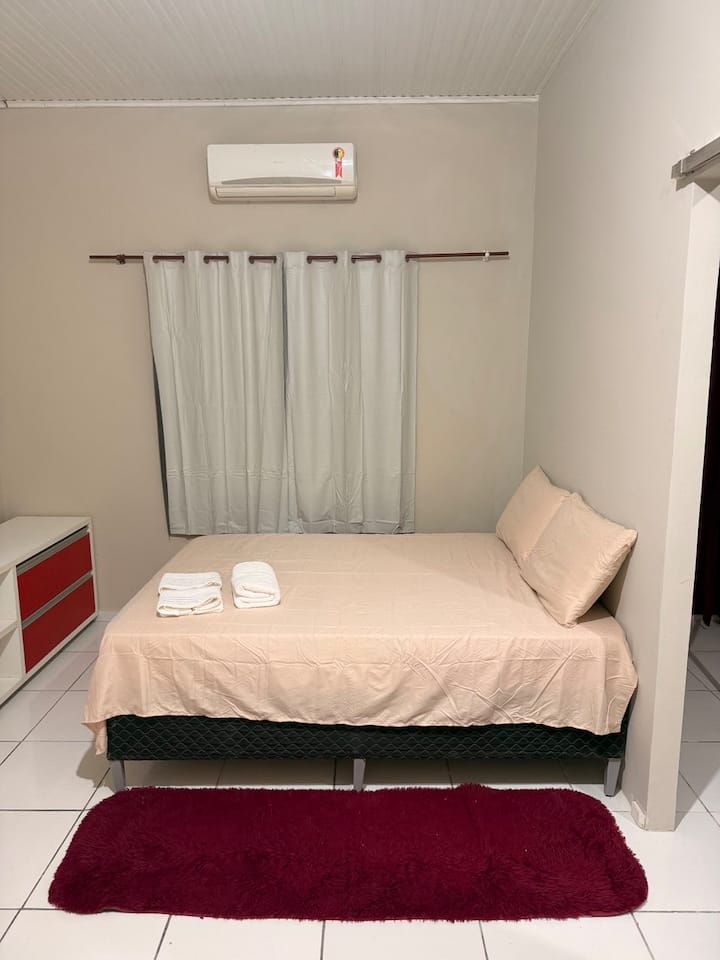 Quarto Inteiro, Lugar Tranquilo E Bem Localizado. - Rio Branco