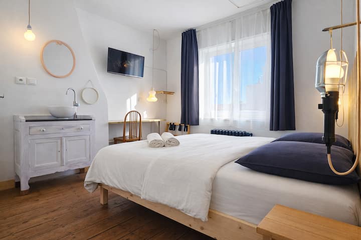 La Maison Fives - Chambre 6 - Sur Les Toits - Lille