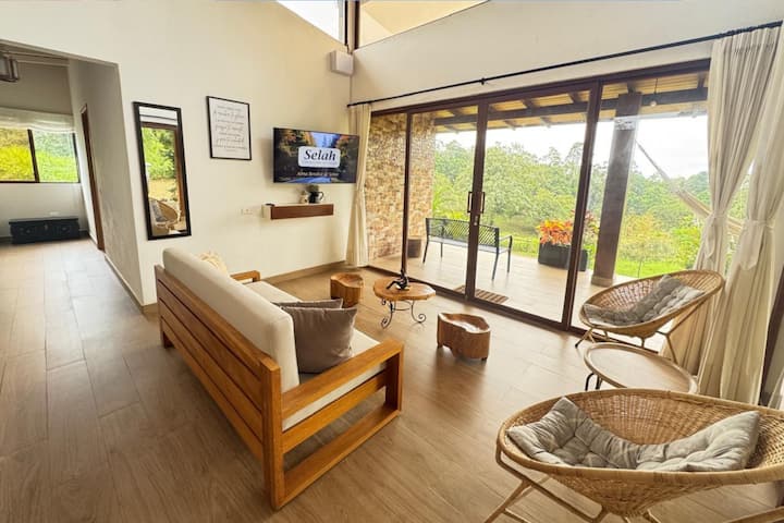 Casa Moderna En El Chocó Andino - Naturaleza - Pedro Vicente Maldonado