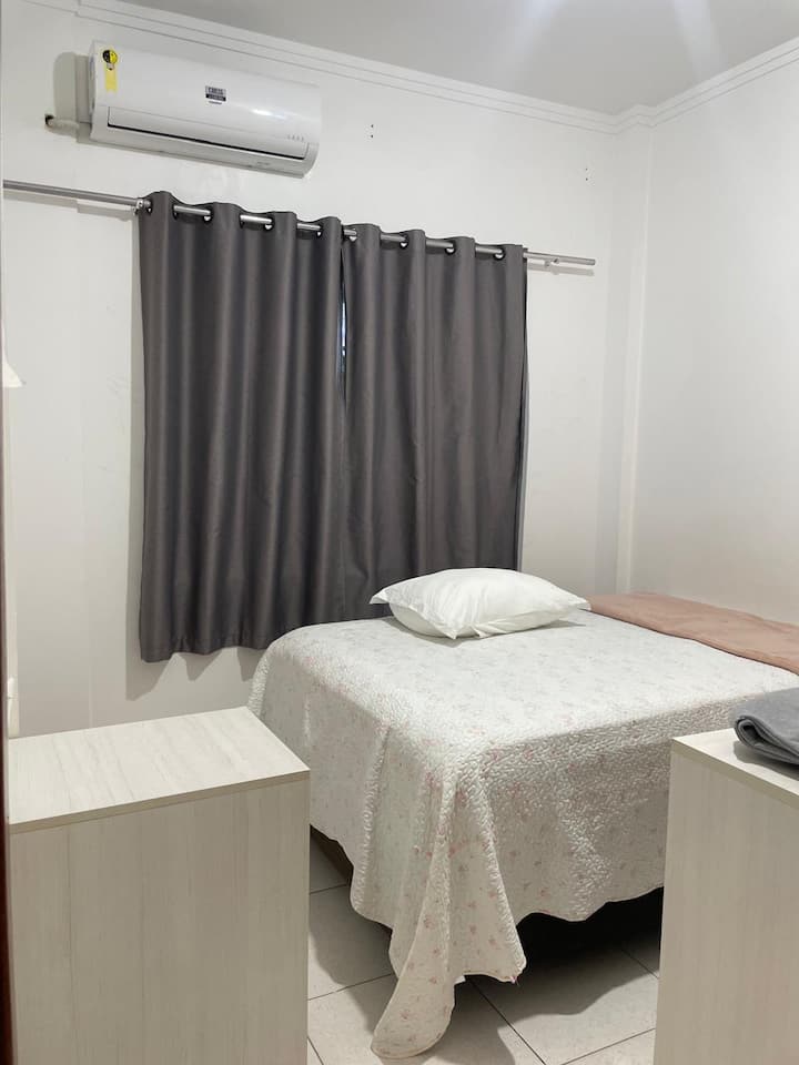 Apartamento Semi Mobiliado Camas E Ar Condicionado - Lucas do Rio Verde