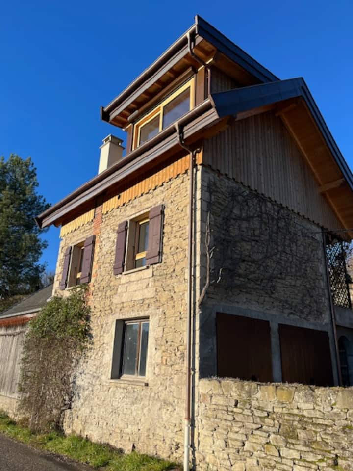 Charmante Maisonnette Au Calme à 10 Mn De Rumilly - Rumilly