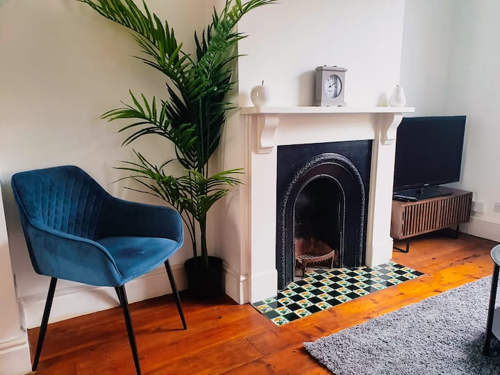 Work & Relax At Reading | Fast Wi-fi + Garden - Reading