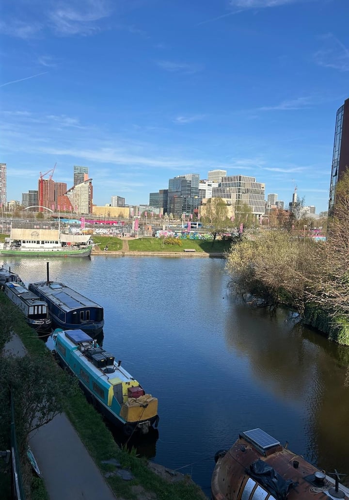 Canal View Heaven, Best Of Both Worlds - Stratford